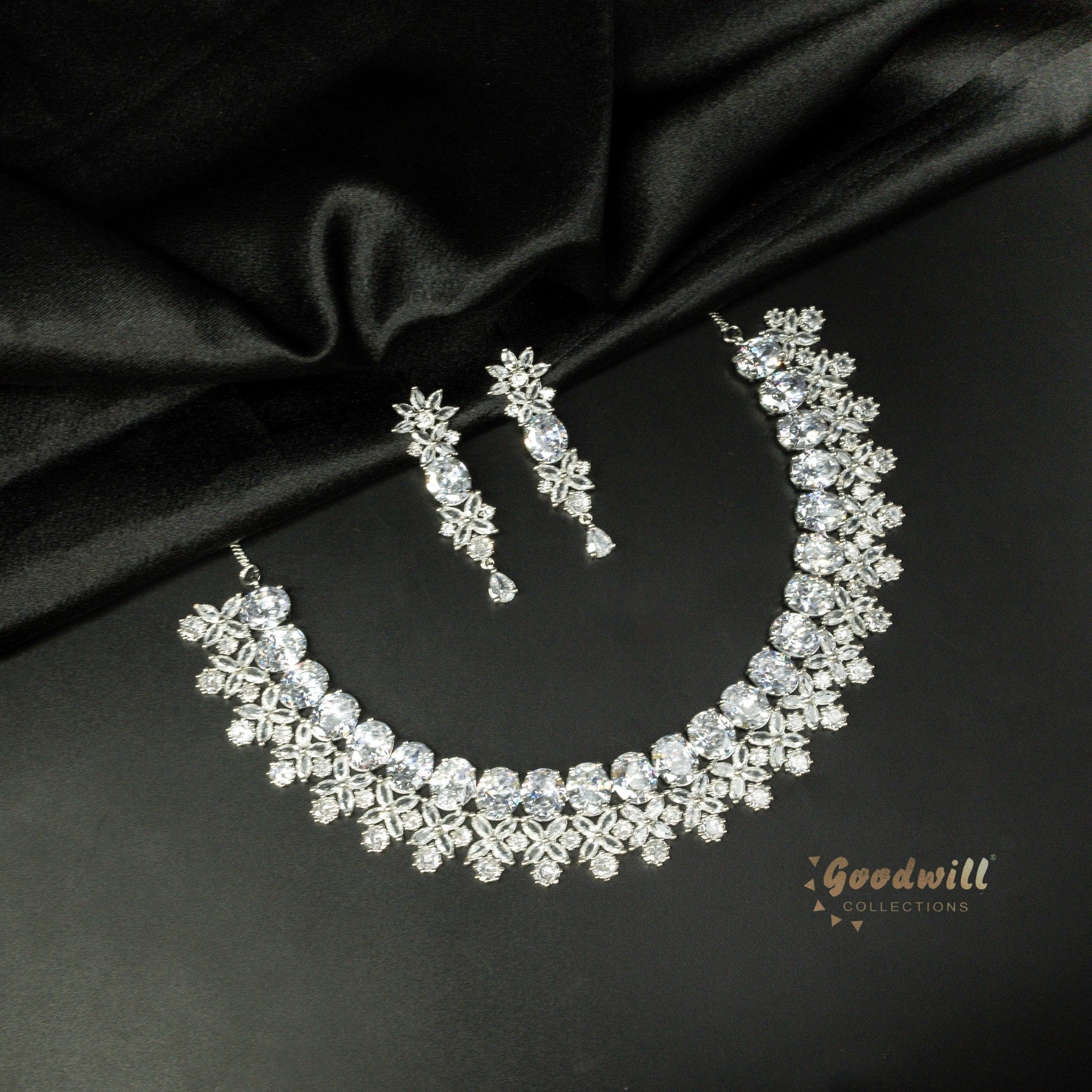 SILVER AD STONE NECKLACE SET 12