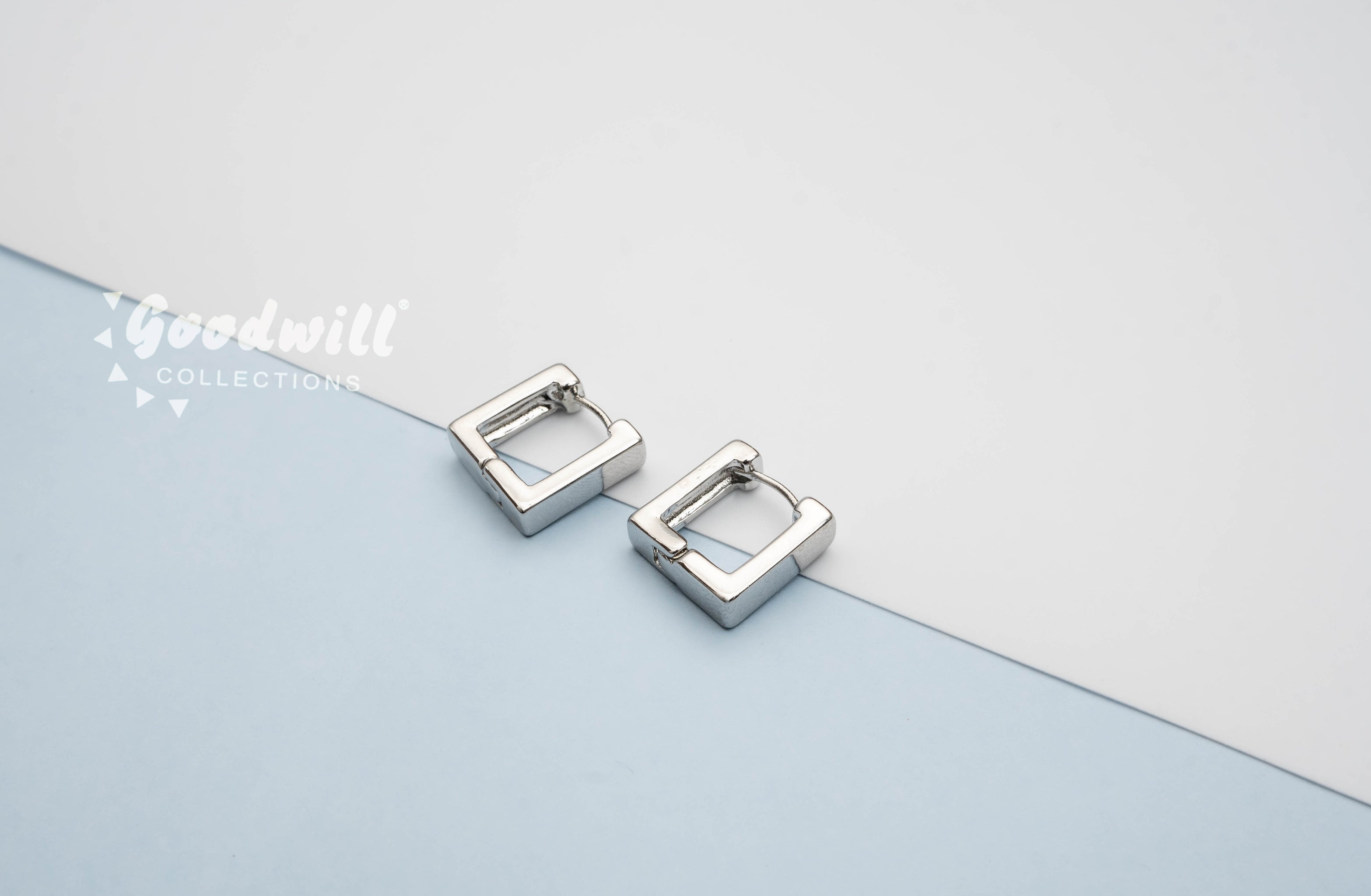 SILVER SQUARE DESIGN HOOPS