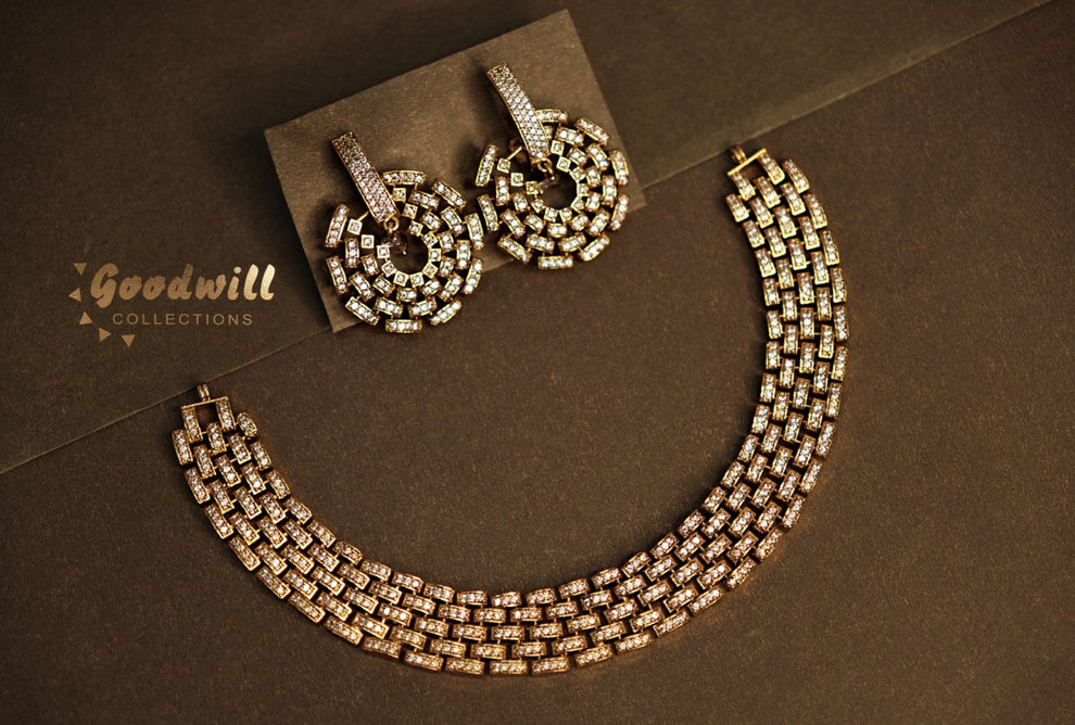 ELEGANT BRICK PATTERN NECKLACE SET