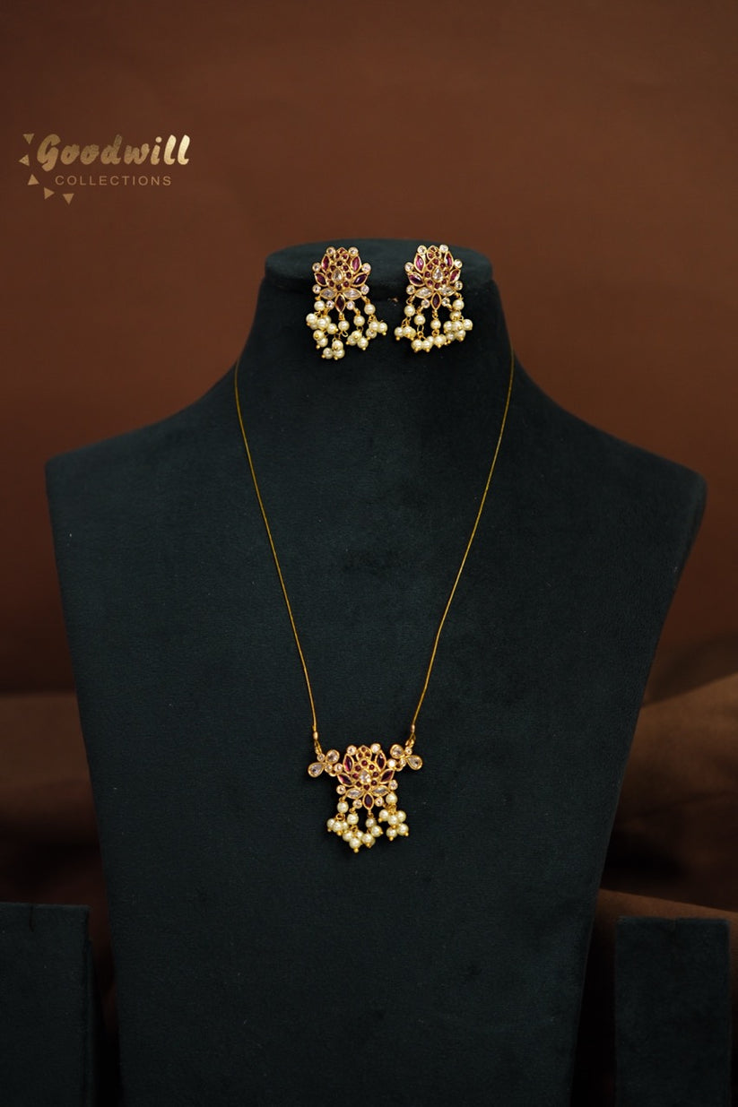 INVISIBLE LOTUS PEARL BEAD CHAIN