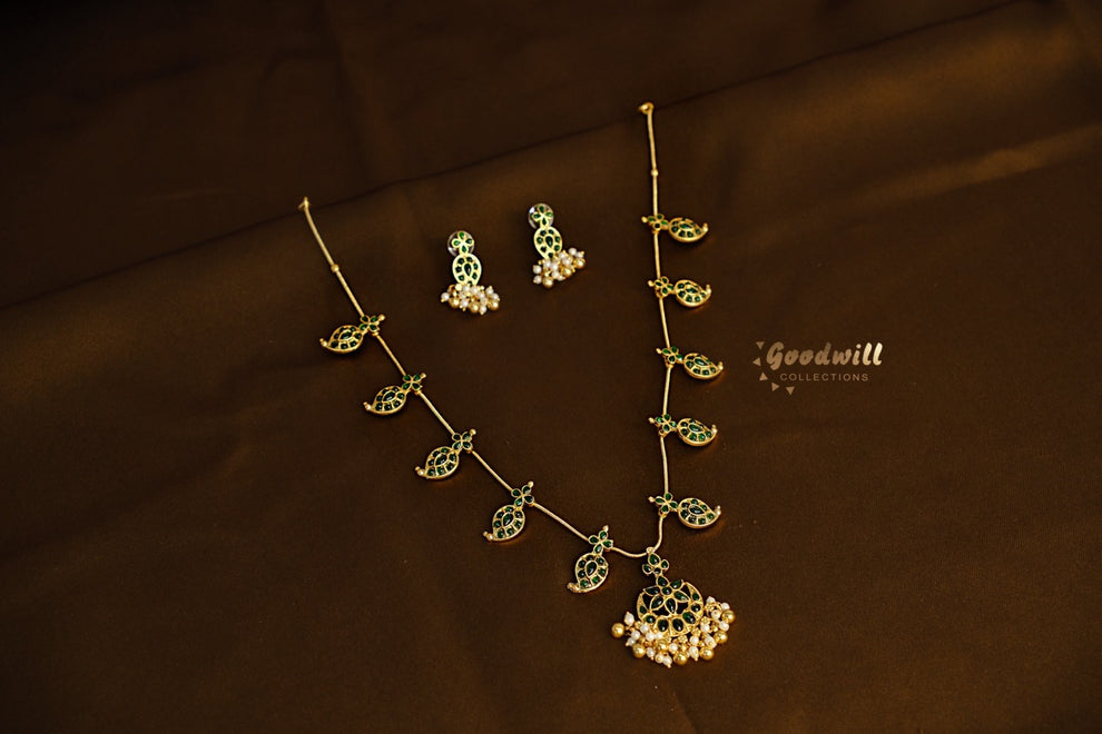 TRADITIONAL MANGO DESIGN LONG NECKLACE